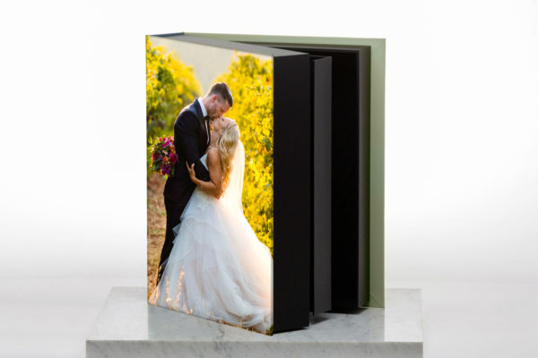 Graphistudio | Art Box | Colourful, bright and customizable